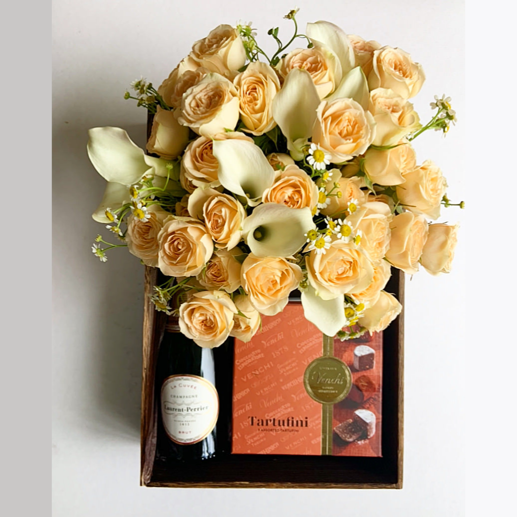 Queen of Spades – Alaric Flower Design - Luxury Flowers, Orchids, Gift ...